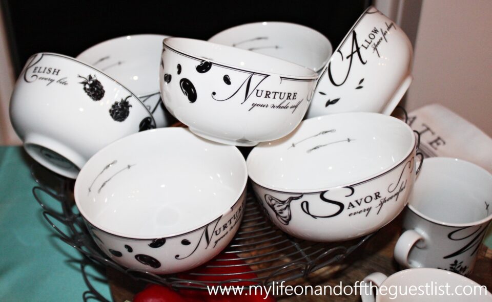 Livliga Celebrate Dinnerware Collection