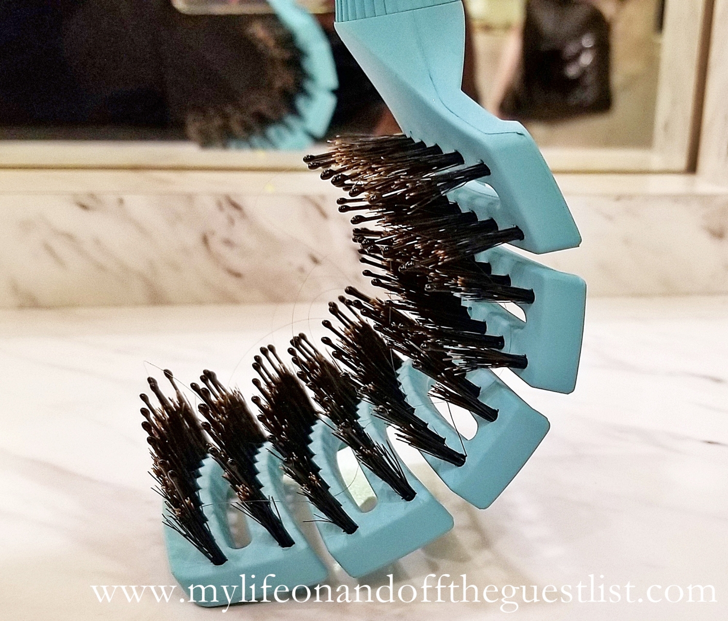 The Flex Brush: The Ultimate Detangling Brush for Both Wet & Dry Hair