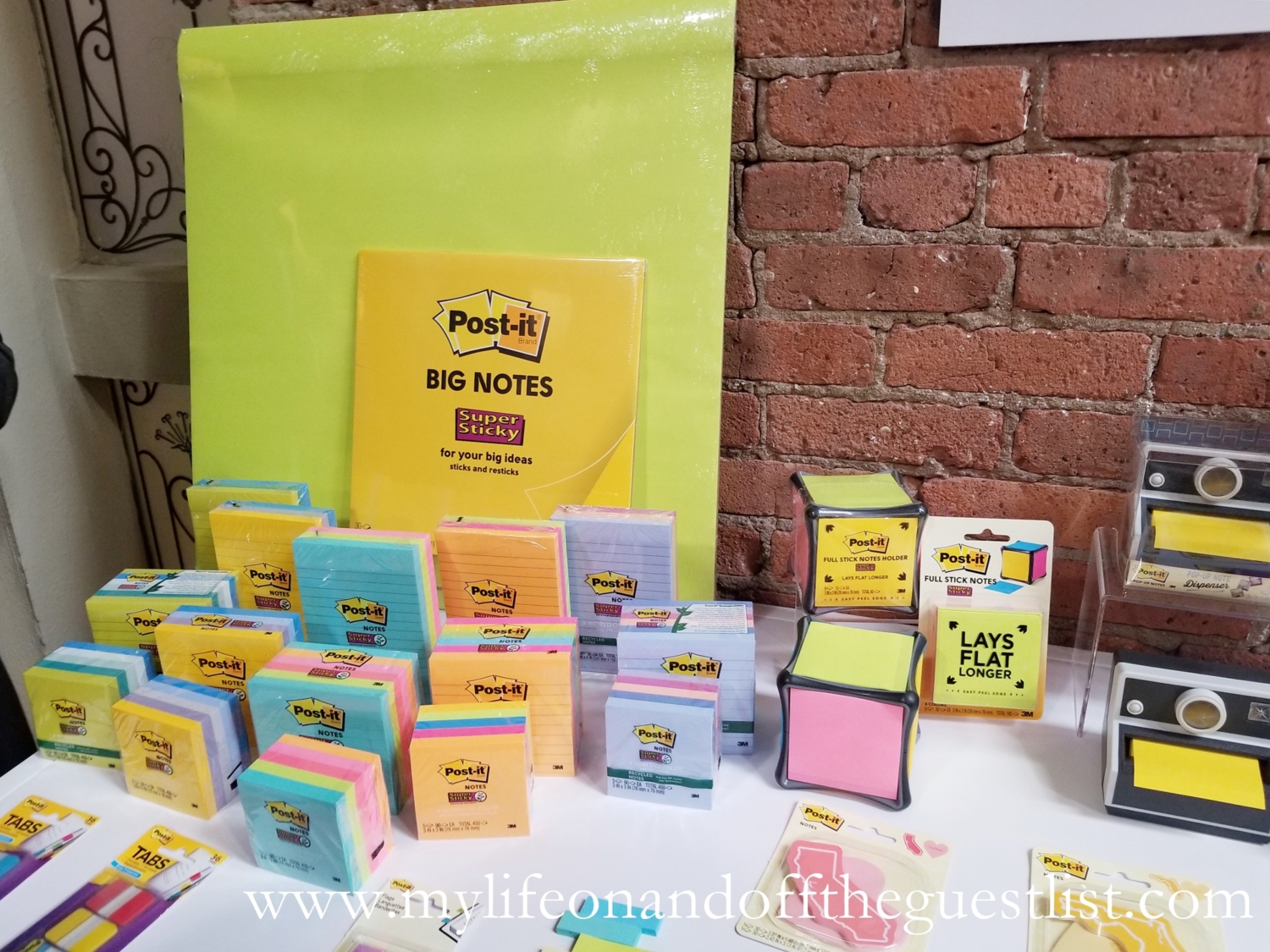 Hailee Steinfeld and Post-it Brand Kick off Back to School
