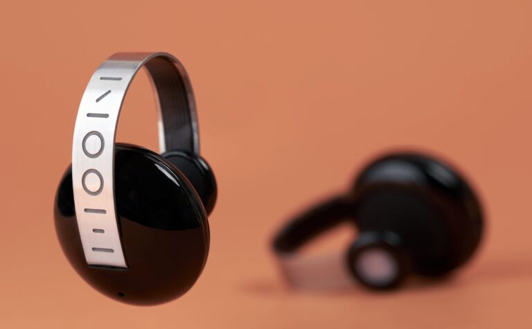 Meet Moon UltraLight, The Most Revolutionary Lighting Device