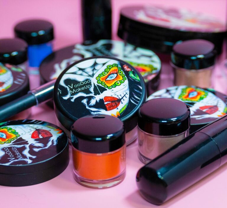 Voodoo Makeup: The First Paleo, Mycotoxin-Free Makeup Brand